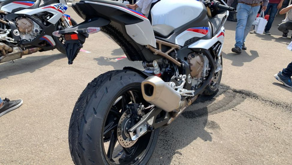 Rò rì hình ảnh bản phác thảo chiếc BMW S1000RR supercharged