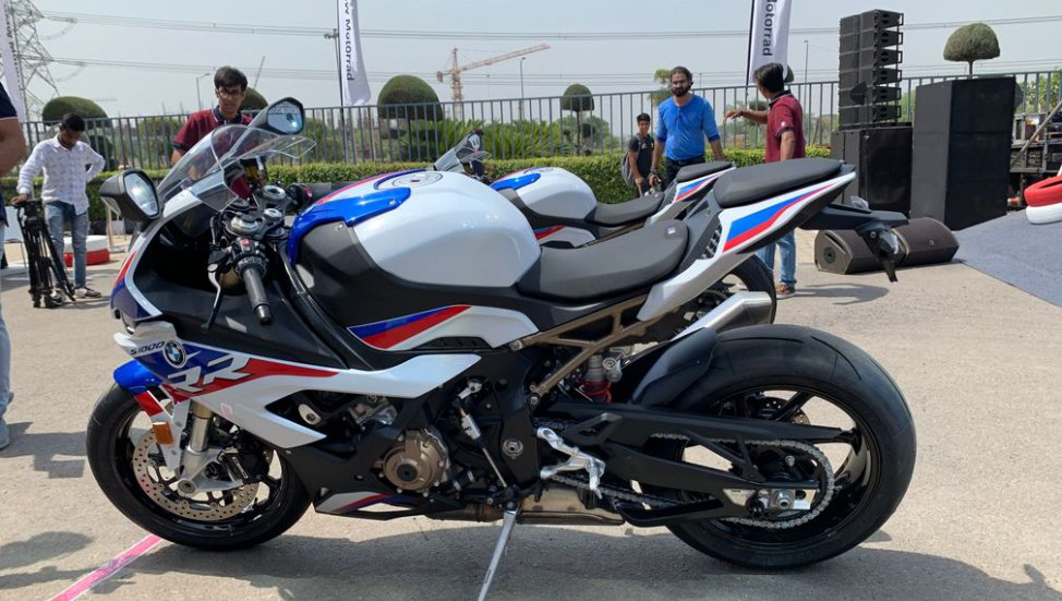 Rò rì hình ảnh bản phác thảo chiếc BMW S1000RR supercharged