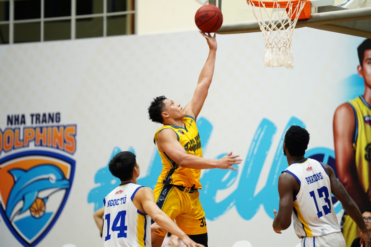 Ho Chi Minh City Wings chấm dứt chuỗi bất bại của Nha Trang Dolphins