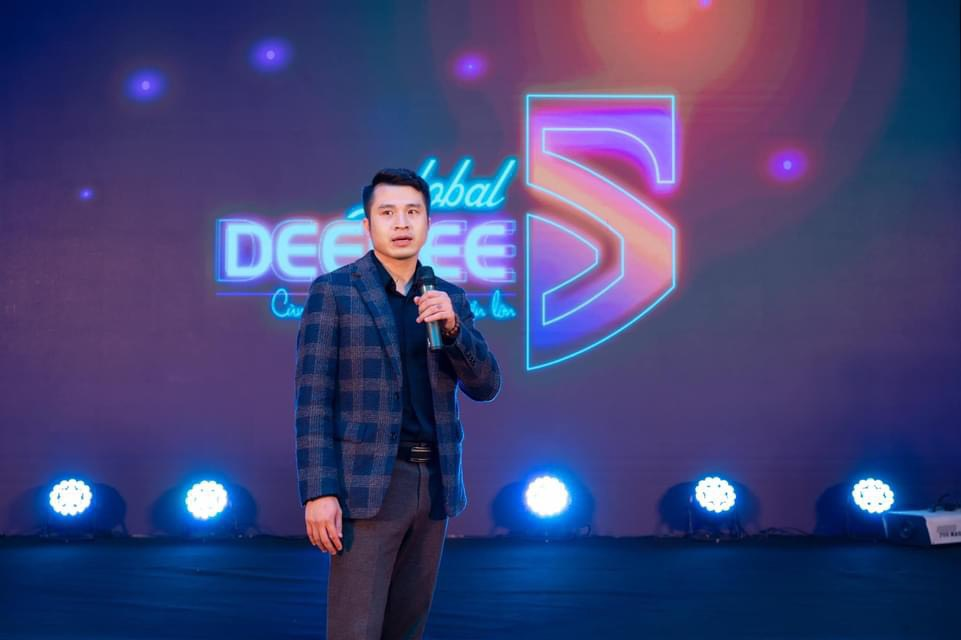 Đạo diễn Đặng Hải Quang - Thuyền trưởng của hoạt hình Dee Dee