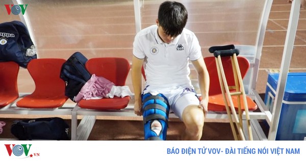 Dàn tuyển thủ Việt Nam chia sẻ, động viên Duy Mạnh vượt qua chấn thương