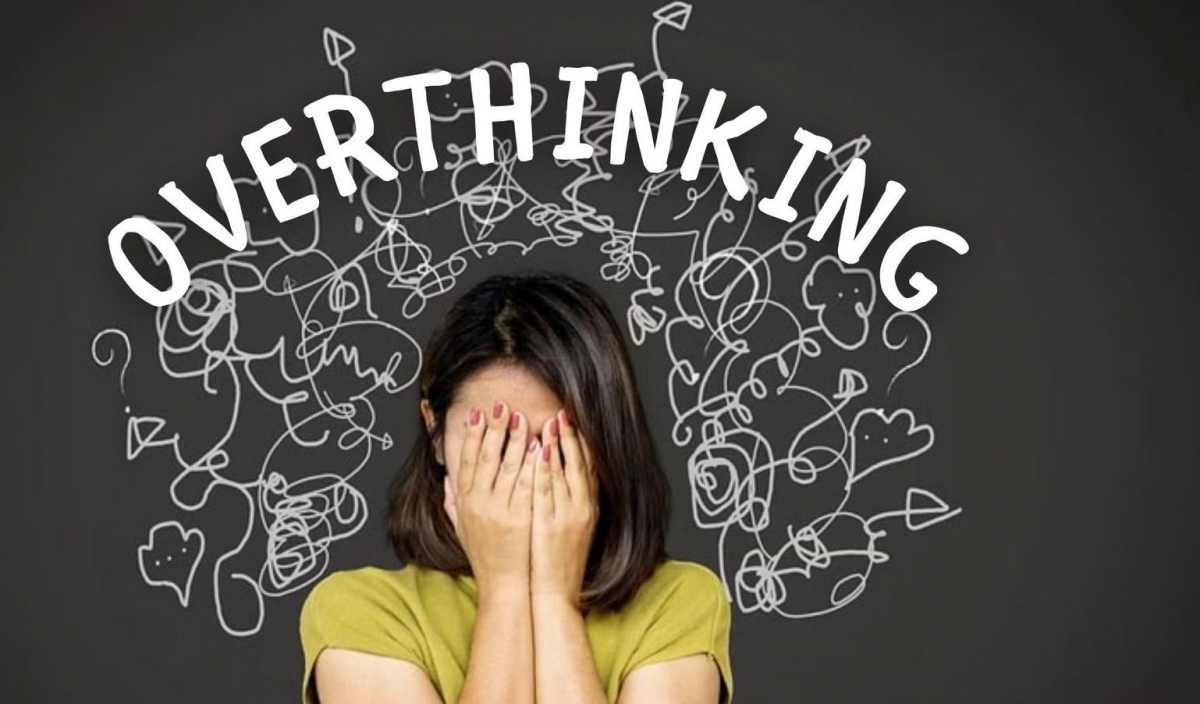 Bạn trẻ và hội chứng overthinking