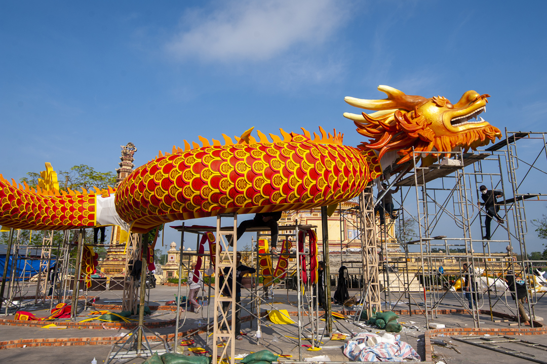 Lộ diện cặp rồng "khủng" tại Huế