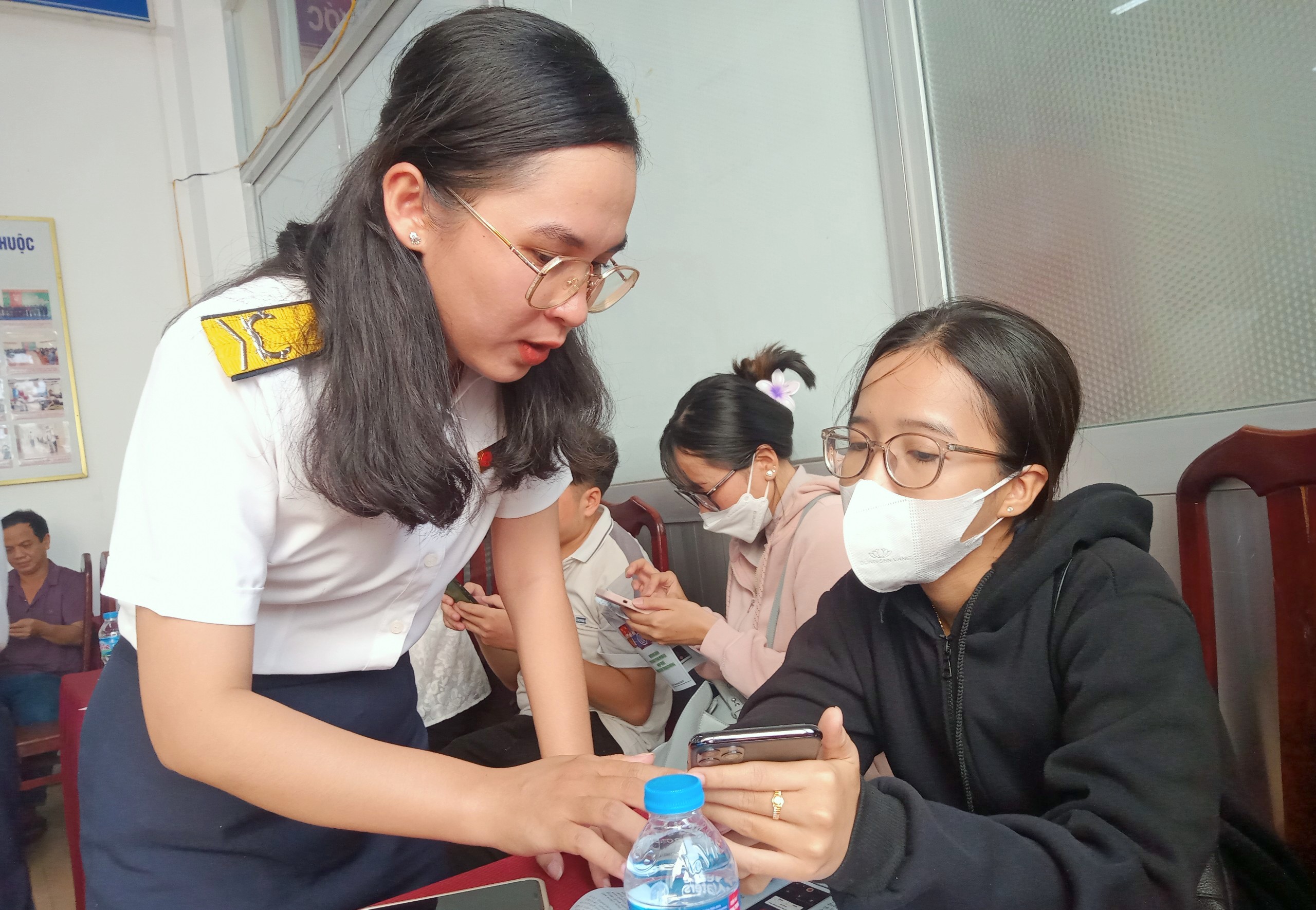 Cần Thơ: Nộp thuế điện tử giúp các hộ kinh doanh giảm thời gian và chi phí