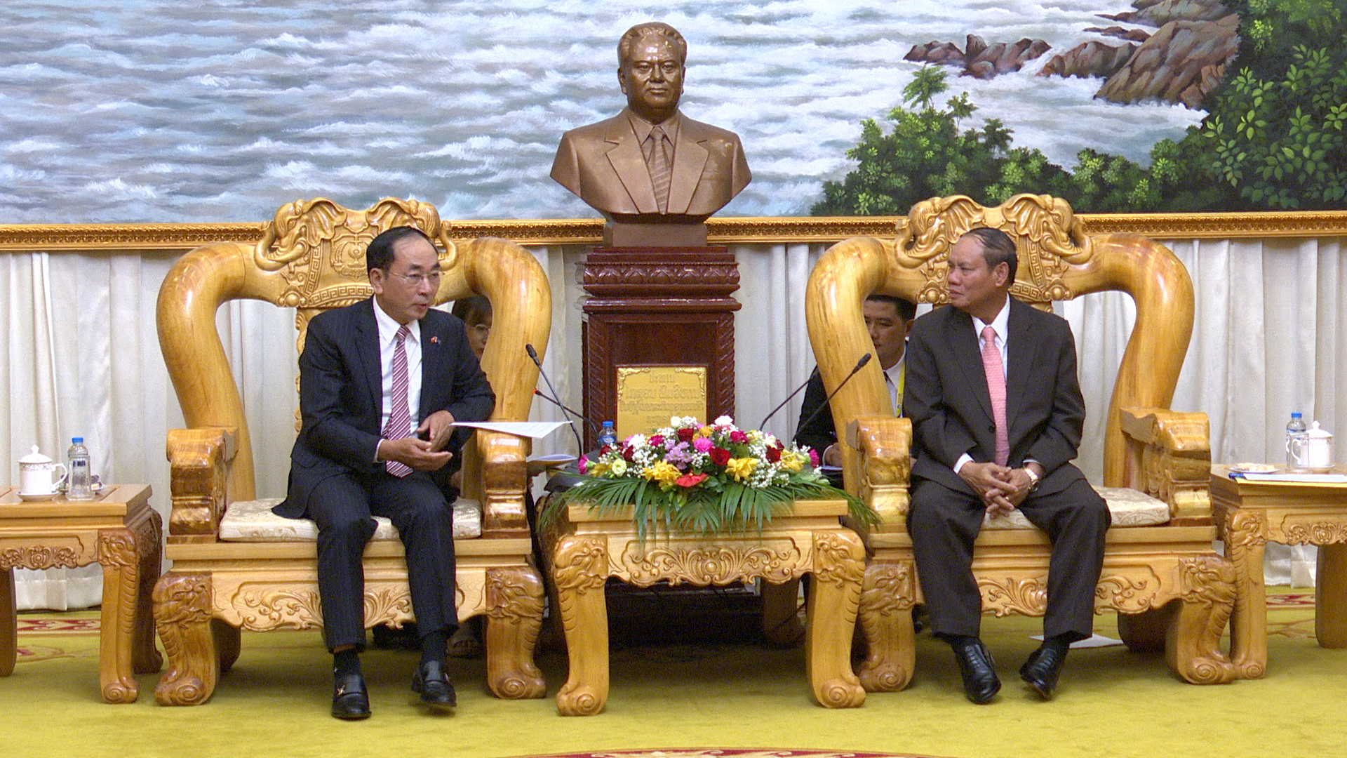 Bộ Công an hai nước Việt Nam - Lào đẩy mạnh hợp tác toàn diện