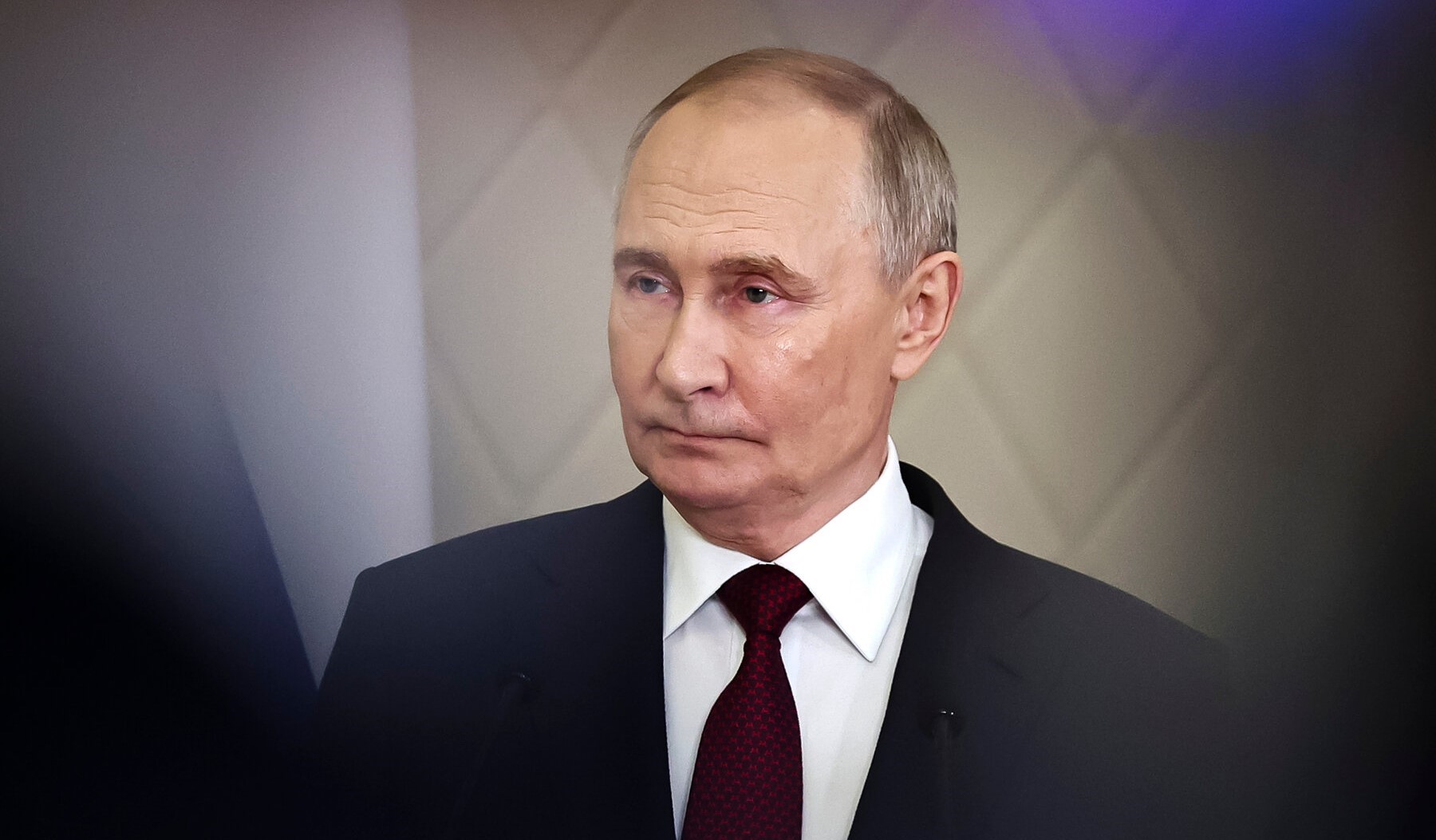 Điện Kremlin lên tiếng sau khi ông Trump nói "tức giận" với Tổng thống ...