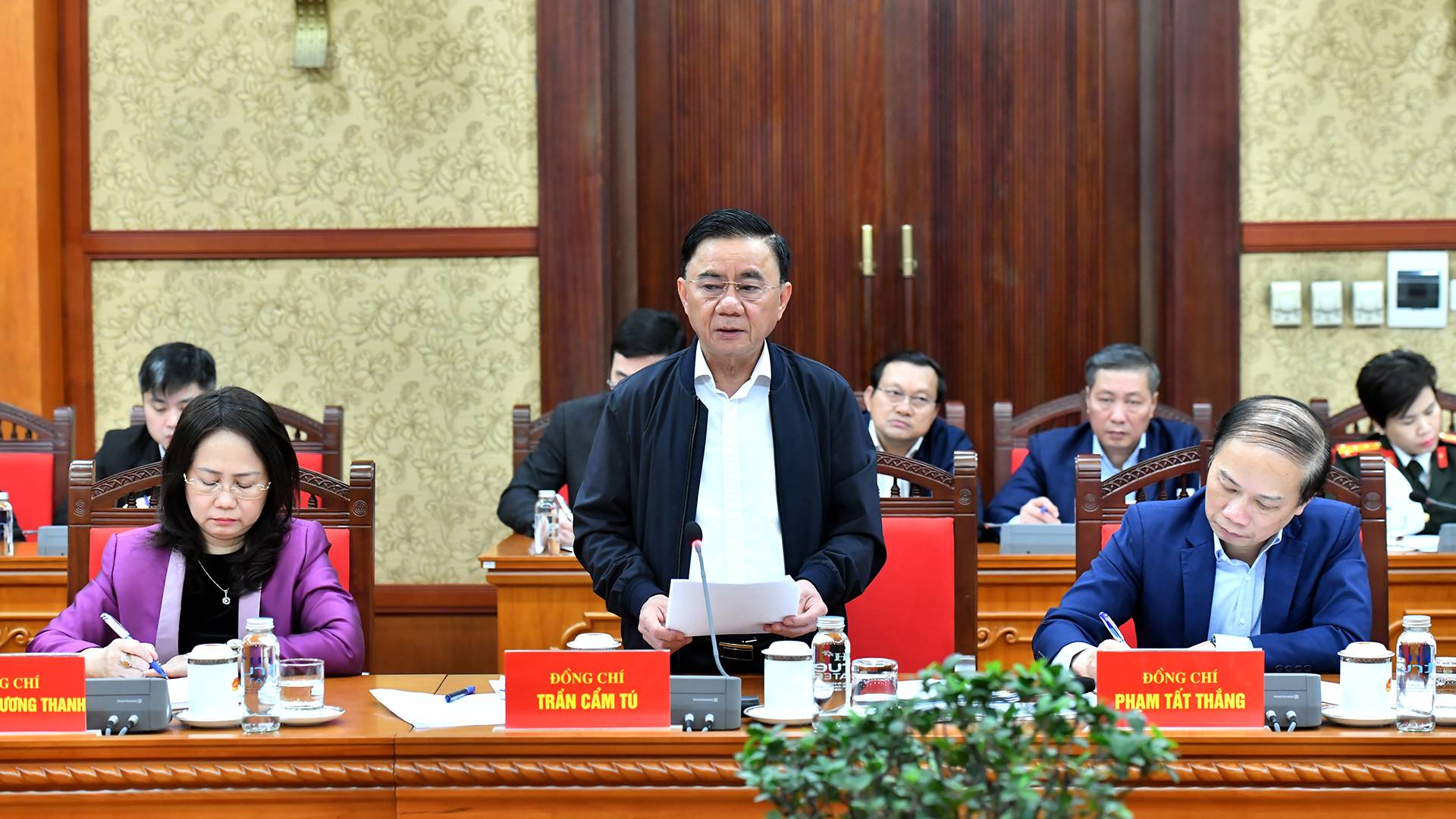 Ông Trần Cẩm Tú: Đẩy nhanh tiến độ công việc phục vụ Đại hội XIV của Đảng