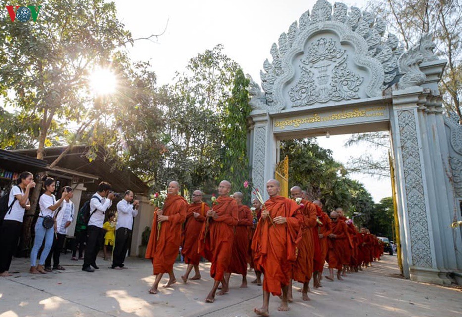 Đặc sắc Lễ hội Phật giáo Meak Bochea tại đất nước Chùa Tháp